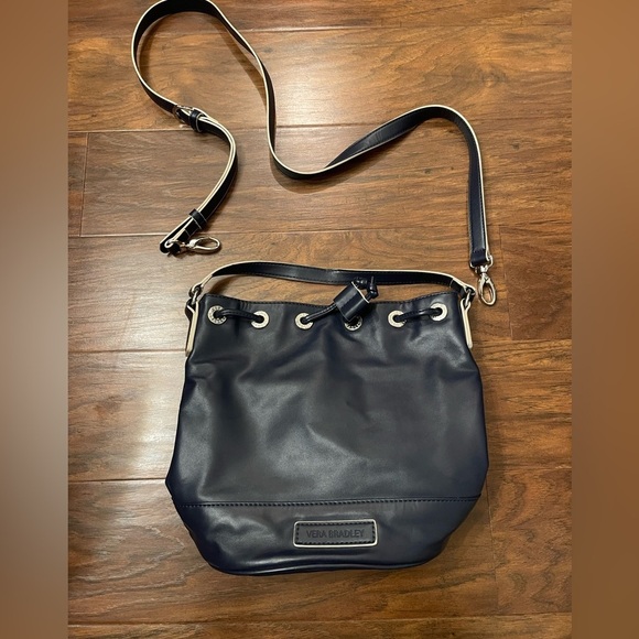 Vera Bradley | Bags | Vera Bradley Faux Leather Cinch Crossbody Bag ...